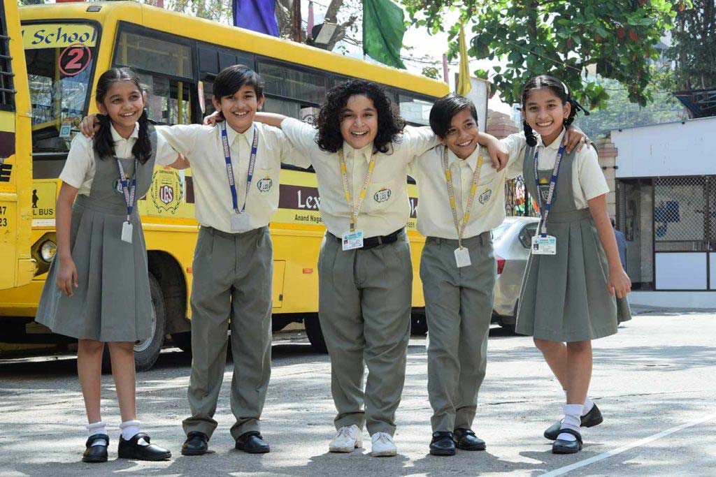 Home Header Centered Logo – Lexicon Global School